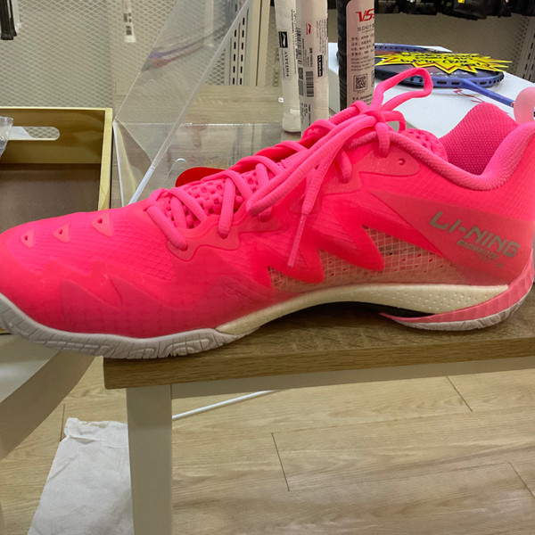 รองเท้าlining hy v neon pink | Shopee Thailand