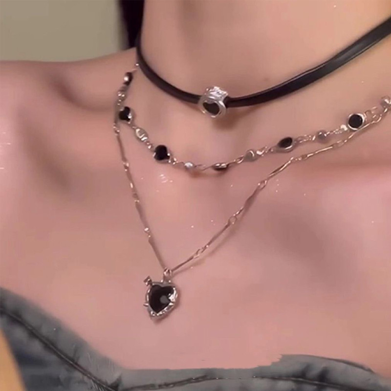 สร้อยคอผู้หญิง Sparkly Multi Layer Cool Heart Collarbone Chain สไตล์ ...