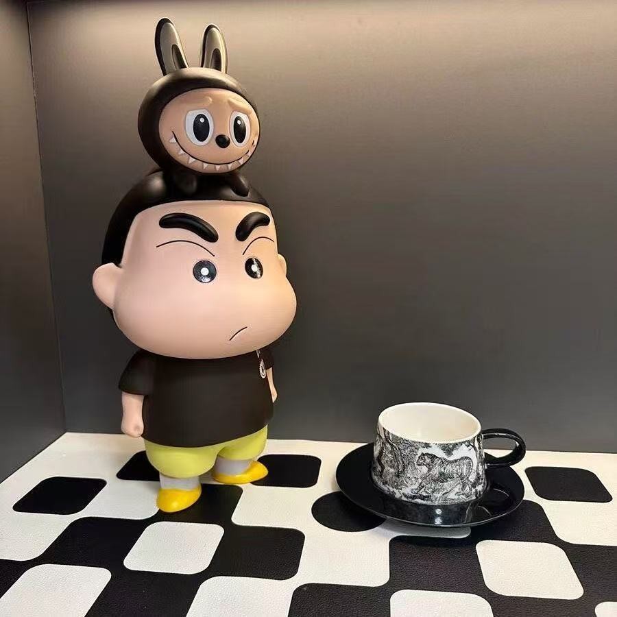 ฟิกเกอร์ขนาดใหญ่จากซีรีส์ Crayon Shin-chan ของ Labubu Shin-chan กล่อง ...