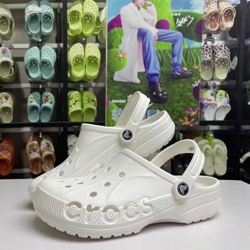 CROCS Baya Clog รองเท้าแตะแบบสวมระบายอากาศน้ําหนักเบาสําหรับผู้ชายและผู้หญิง | Shopee Thailand