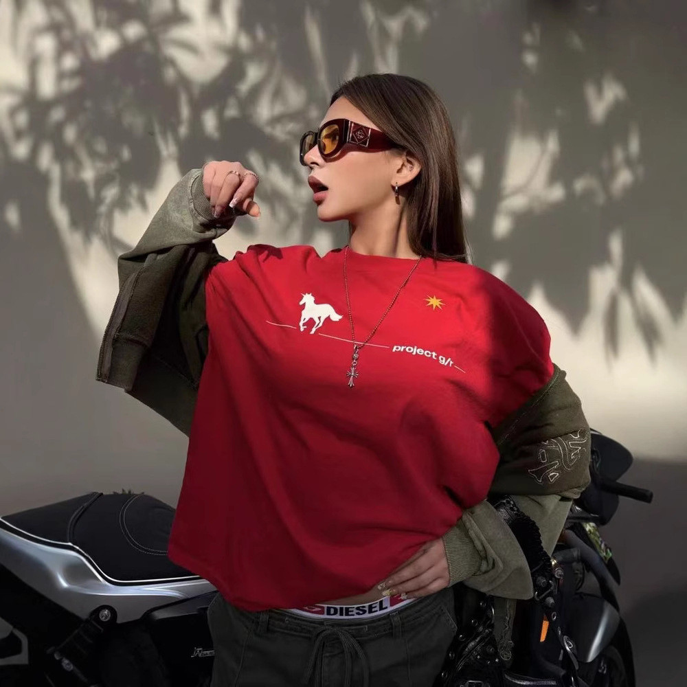 โครงการ G/R 25ss เสื้อแขนสั้นพิมพ์ลายม้าสงครามตลก รุ่นลิมิเต็ด เอดิชันเซี่ยงไฮ้ ซักรีดสำหรับฤดู ...