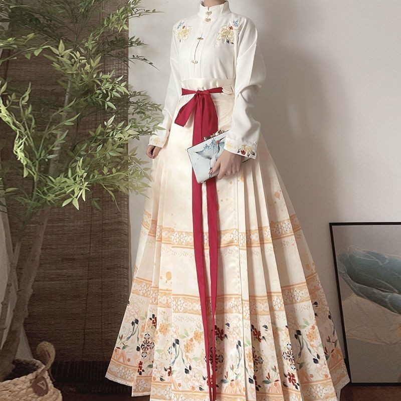 Cao Zhou Xinyue Original Hanfu ผู้หญิงฤดูใบไม้ผลิดอกไม้อุ่น Blooming ...