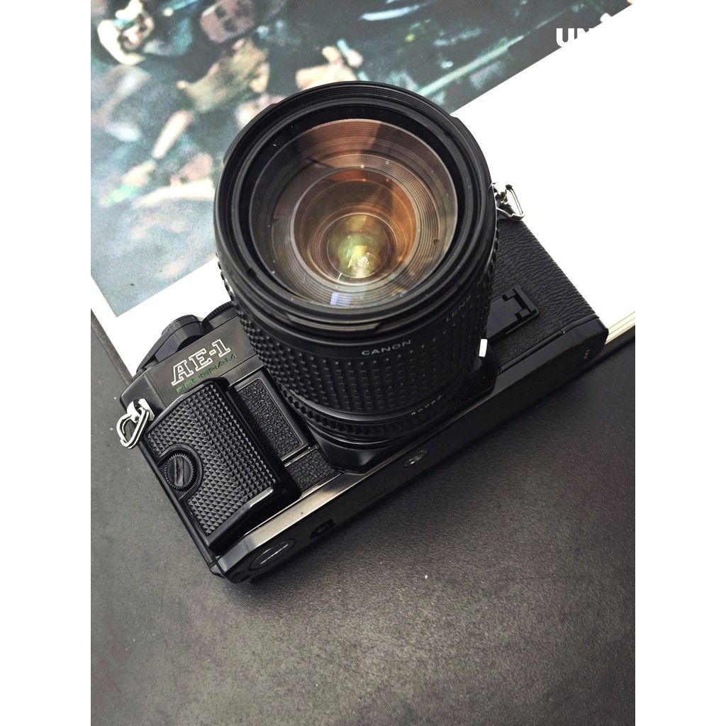 กล้องฟิล์มมือสอง Canon AE-1 Program with Canon Zoom Lens FD 35-105mm F3.5-4.5 | Shopee Thailand