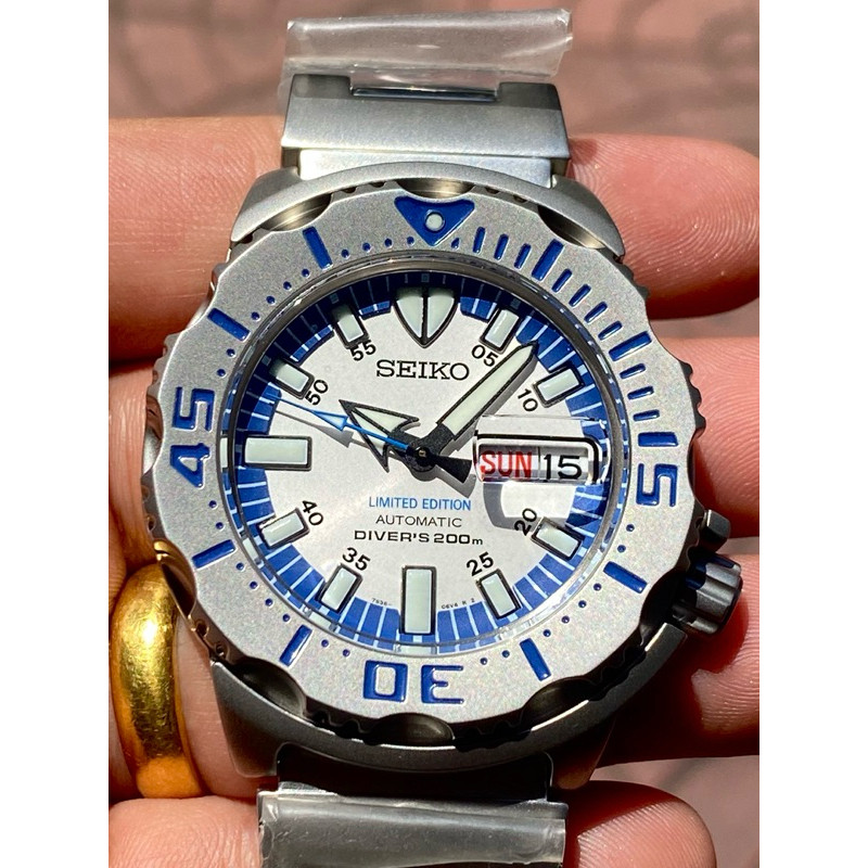 ข้อมือ Seiko Snow Monster Limited Edition Men's Watch SKZ331K1 | Shopee ...