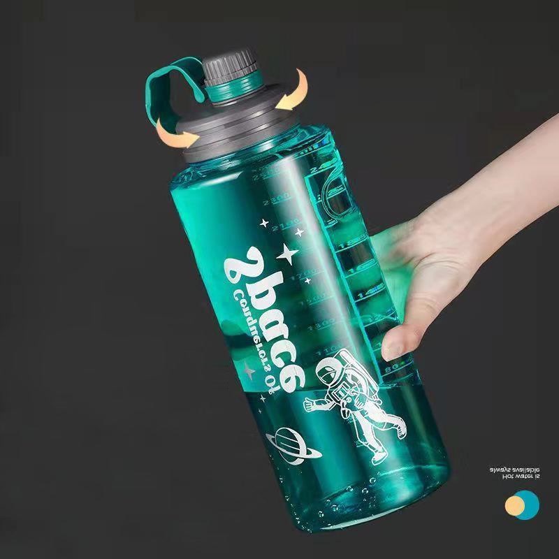 ขวดน้ำพลาสติกพร้อมหลอดและฝามีสายกันฝาตกหล่นแบบพกพา Portable fall proof ...