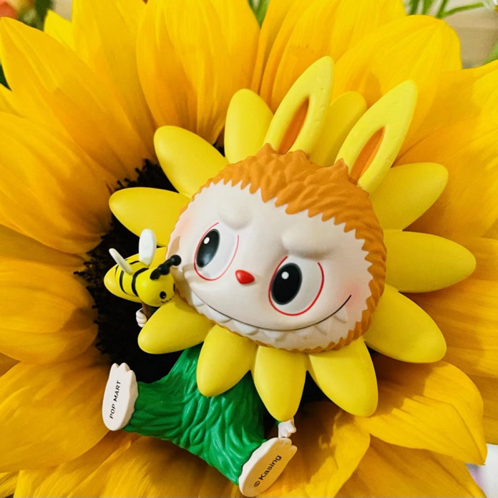 ตุ๊กตาฟิกเกอร์ Labubu The Monsters Flower Elves POPMART สําหรับตกแต่ง ...