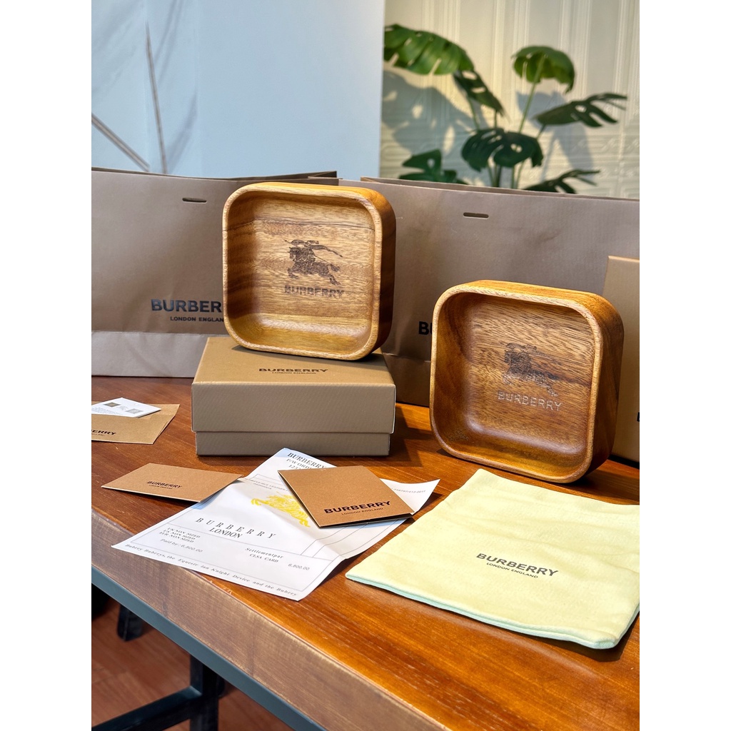Bur*berry 2024 ใหม่สไตล์กล่องเก็บของไม้ถาดเก็บเดสก์ท็อปจัดระเบียบครัว ...