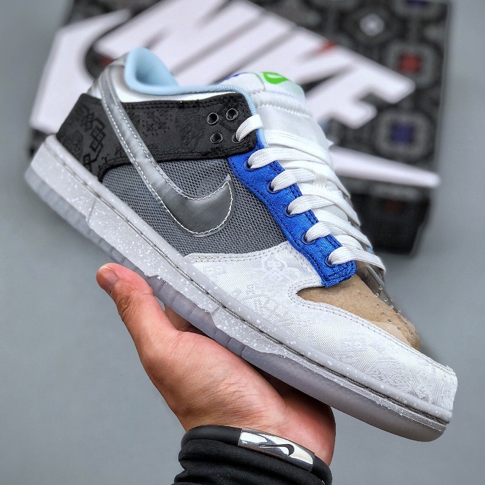 Sb Dunk Low x CLOT What The CLOT". Sb Dunk low x clot สิ่งที่ก้อน ...