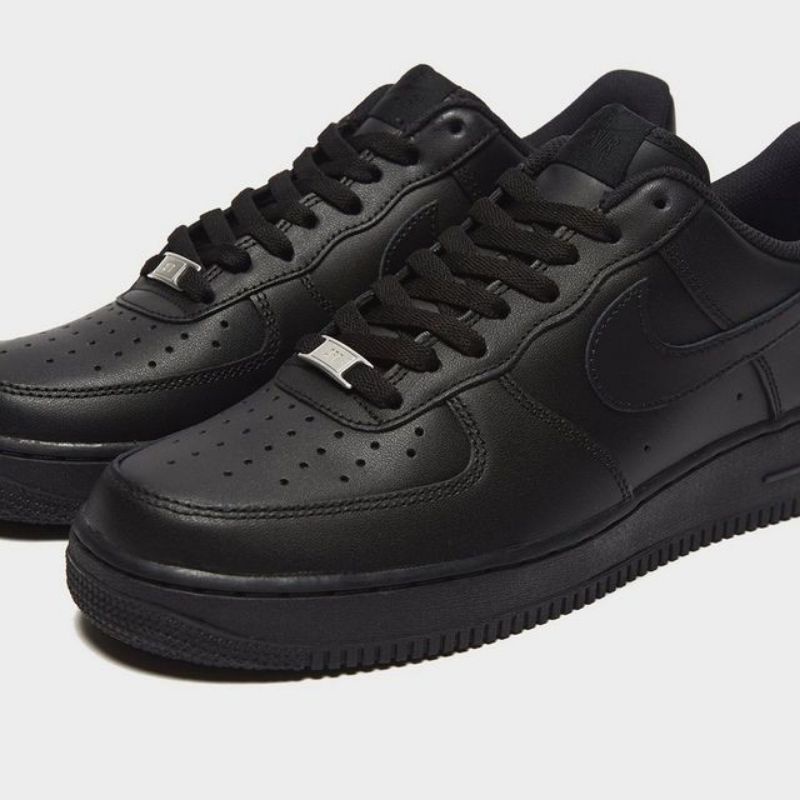 Sneaker NIKE AIR FORCE1 FULL BLACK ,cocok untuk sepatu sekolah dan ...
