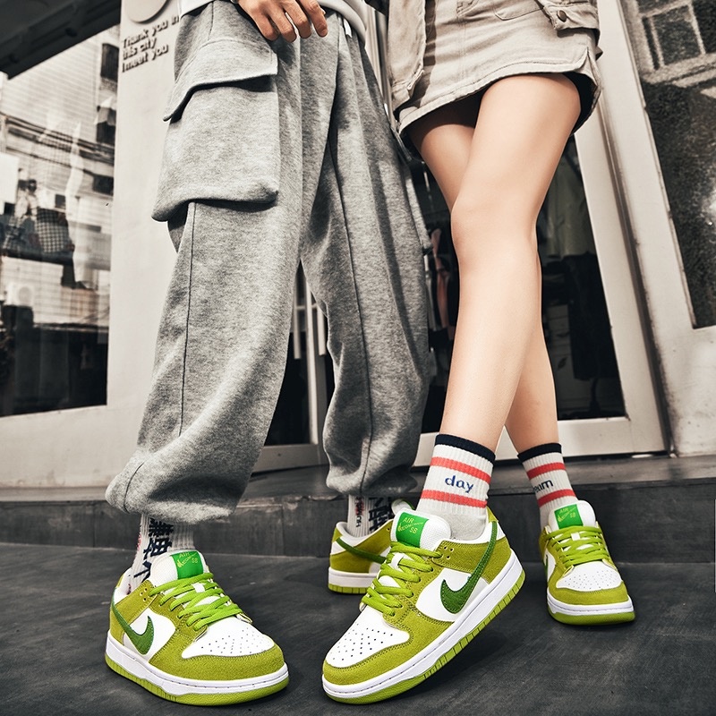 แฟชั่น Nikee Dunk SB Low Cut แฟชั่น Nikee Dunk SB Low Cut