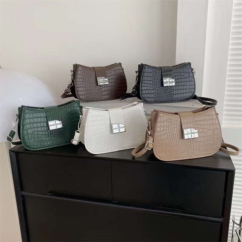 กระเป๋าเเฟชั่นผู้หญิง ทรงโค้งงานสวยหนังPU รุ่นB1846 | Shopee Thailand