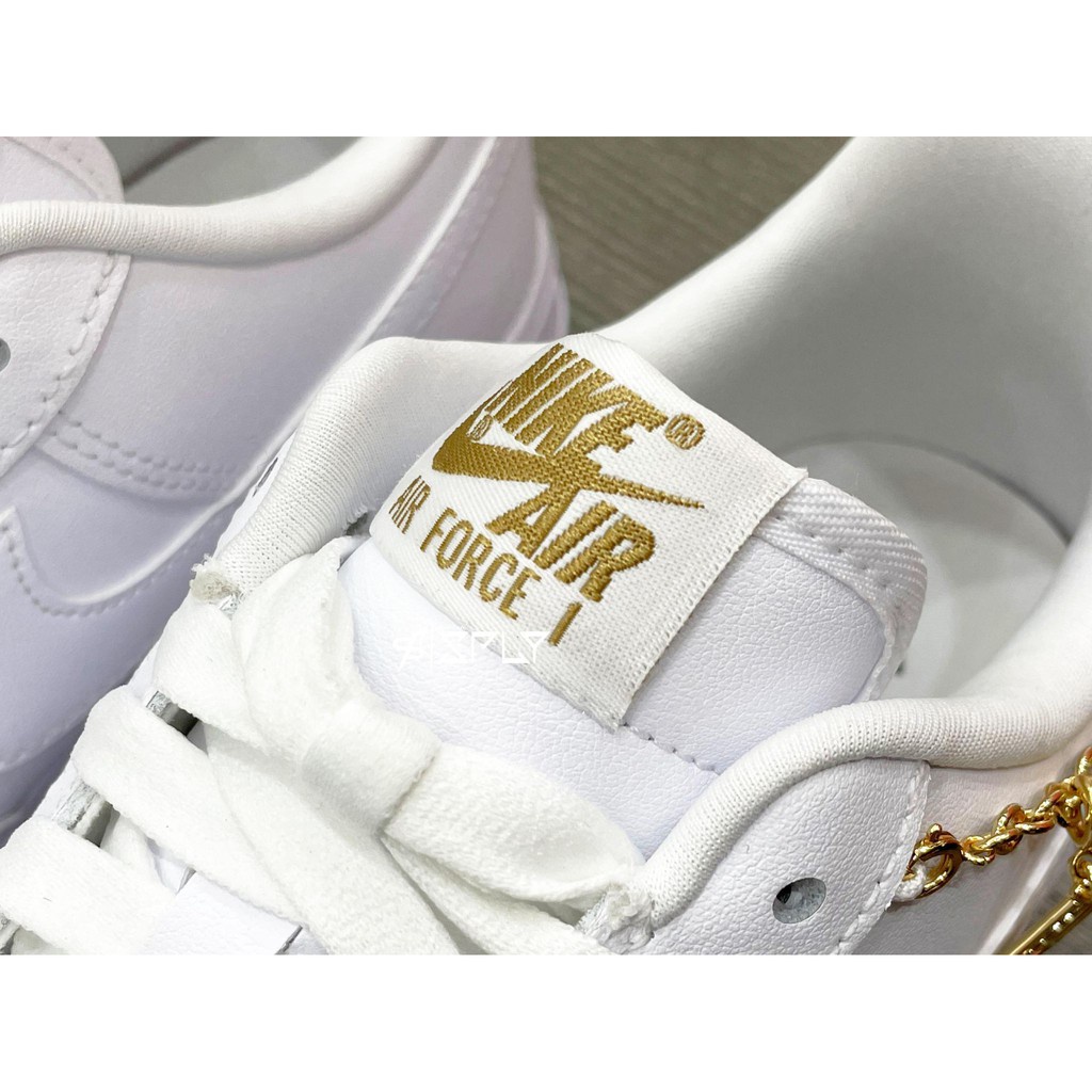 Nike Air Force 1 Lucky Charms Platinum Chain รองเท้าผู้หญิงสบายๆ ...