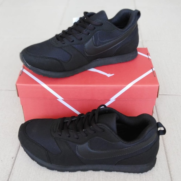 HITAM Nike MD RUNNER FULL BLACK School Shoes For Men Women | Shopee ...