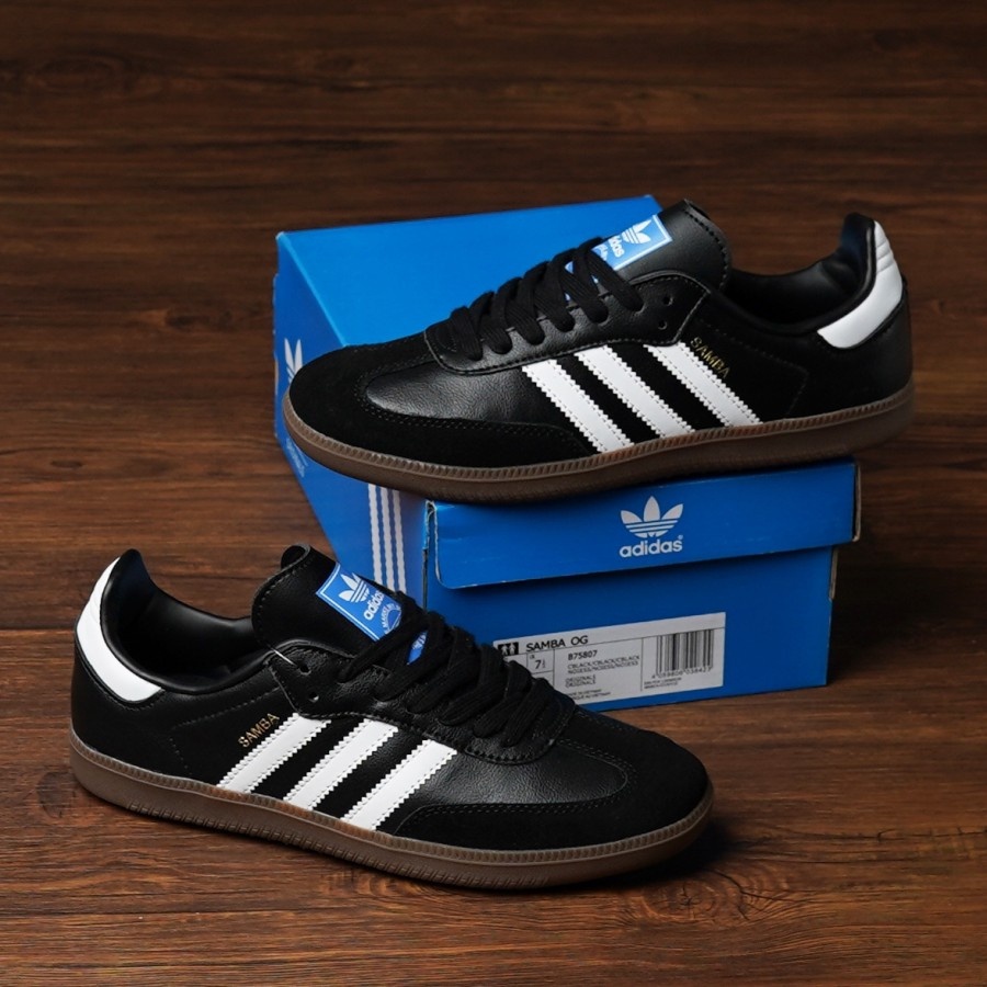 HITAM Adidas samba og พรีเมี่ยมผู้ชาย black strip white/black 43 ...
