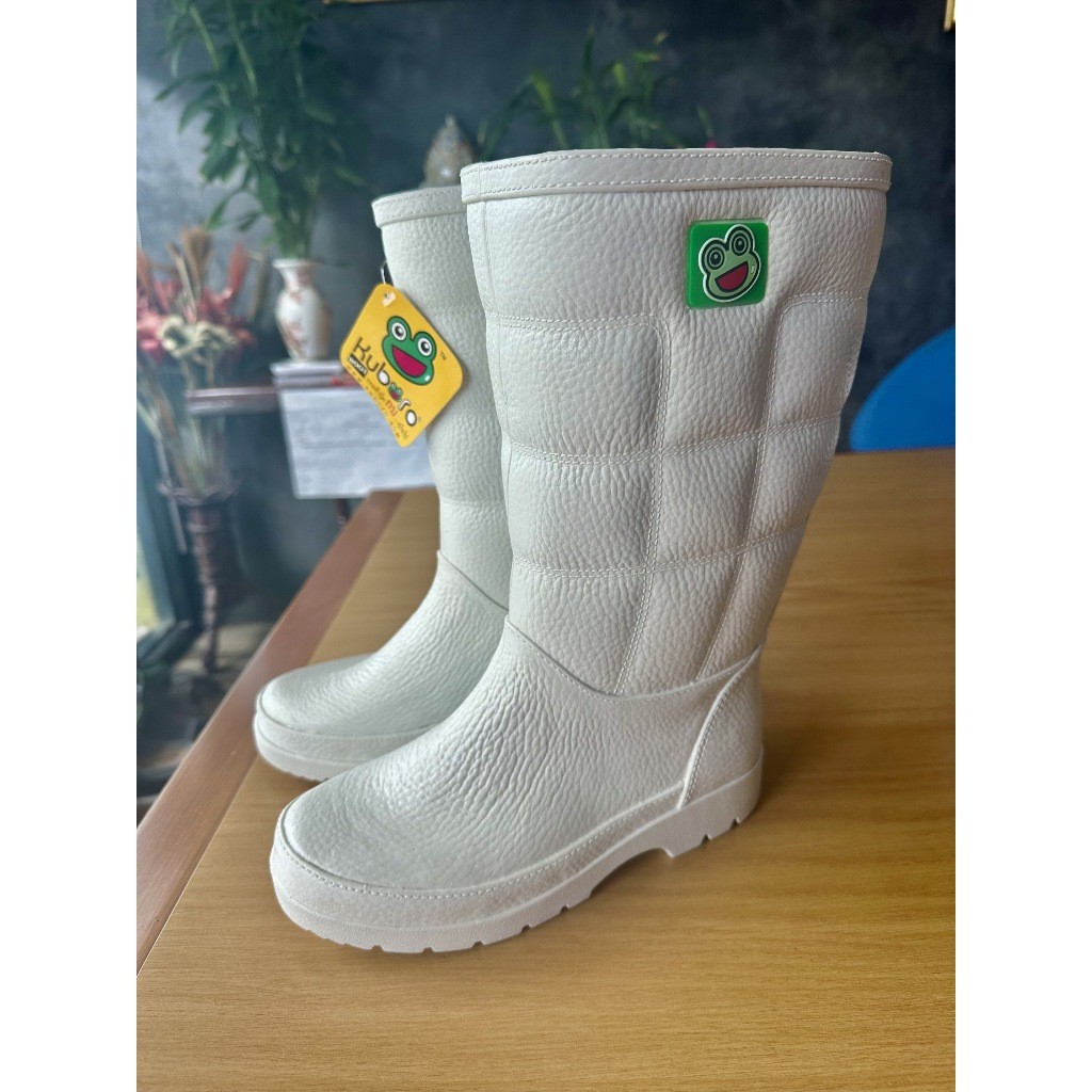 บูทยาว รองเท้าบูทกบสีขาว Kuboro รุ่น A-1000 กันน้ำ กันฝน สูง 12 นิ้ว ...