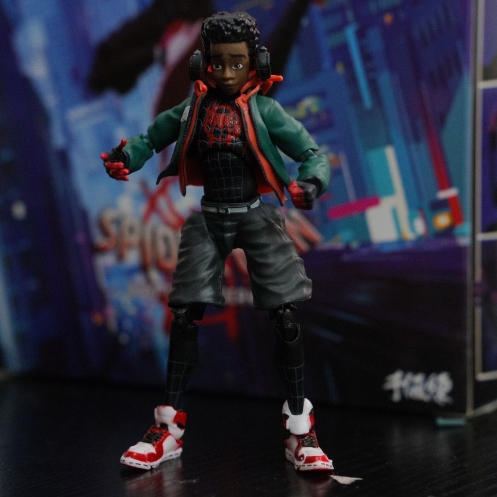 โมเดลฟิกเกอร์ Marvel SHF Spider-Man Parallel Universe 2 Horizontal ...