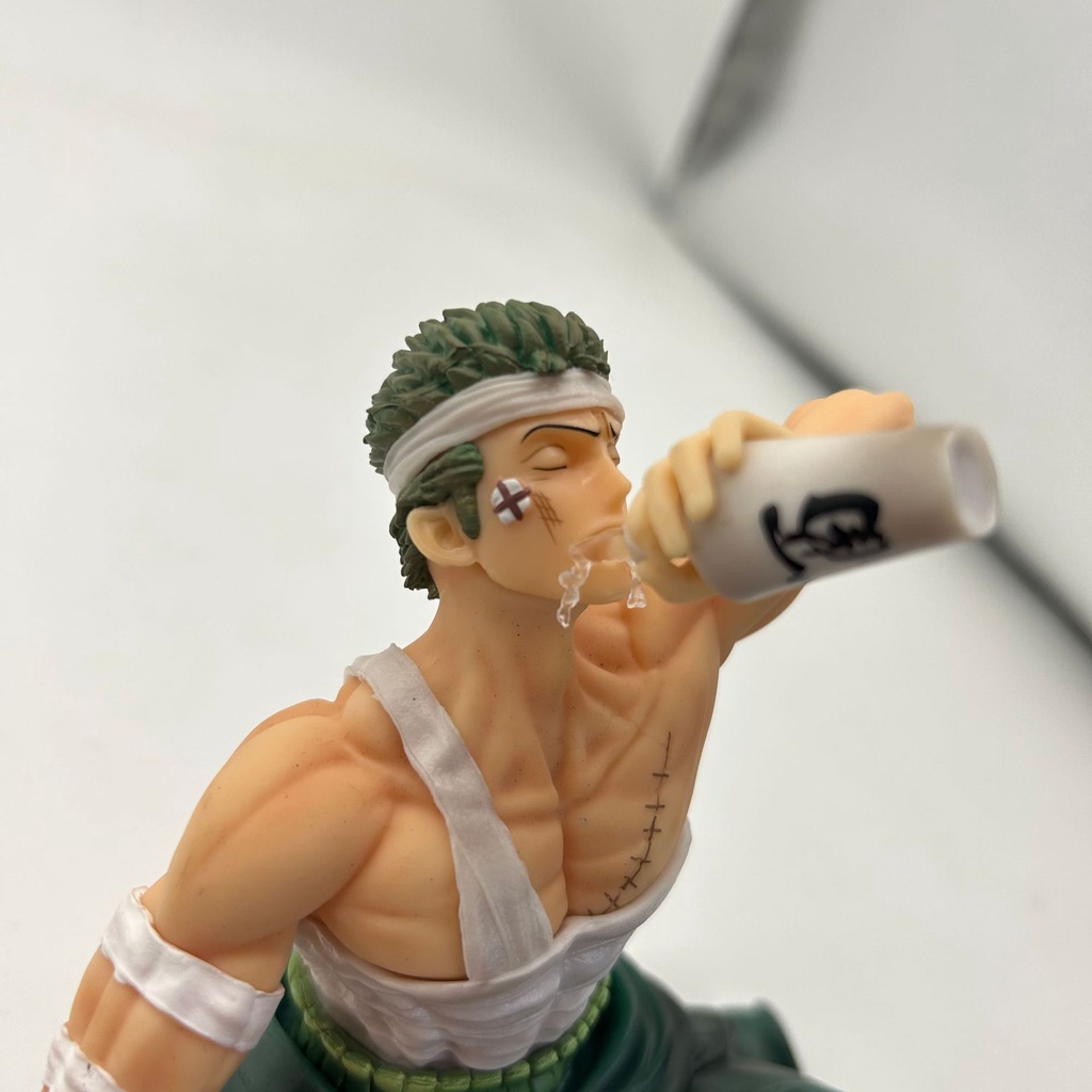 โมเดลฟิกเกอร์การ์ตูนอนิเมะ One Piece Gk Roronoa Zoro Sit Drink Eat Meat ...