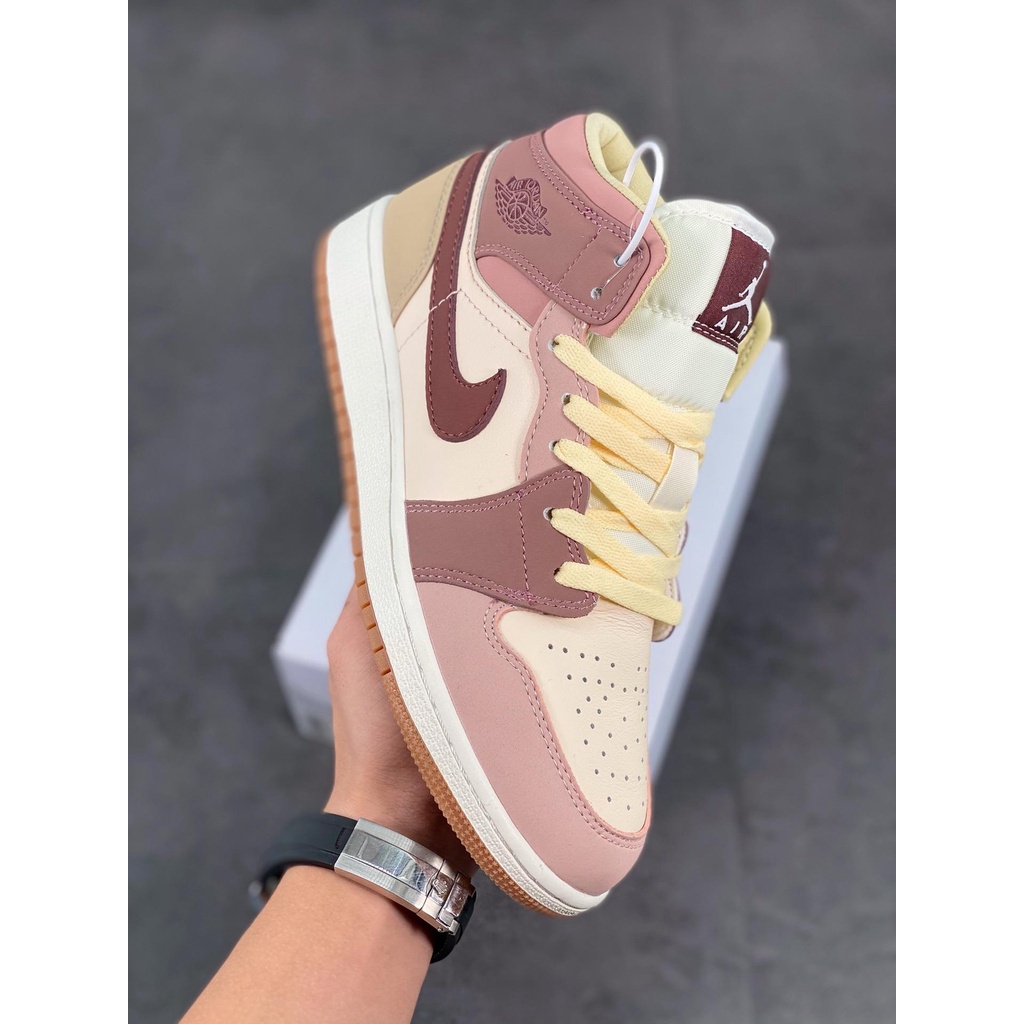 Core Private Goddess Color Matching, Nike Air Jordan 1 Mid "Tan/Red ...