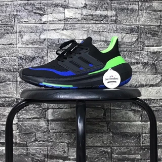 Adidas ultraboost light ราคาถูก สั่งเลยบน Shopee