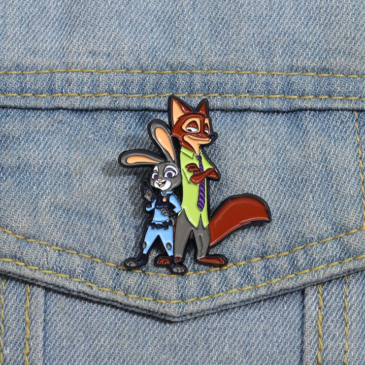 เข็มกลัดโลหะ รูปการ์ตูนอนิเมะ Judy Rabbit and Nick Red Fox ...