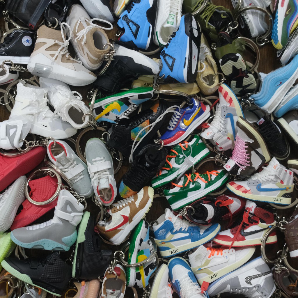 [3D KEYCHAIN] CDG PLAY X CONVERSE CHUCK TAYLOR ALL STAR 70 HIGH TOP ...