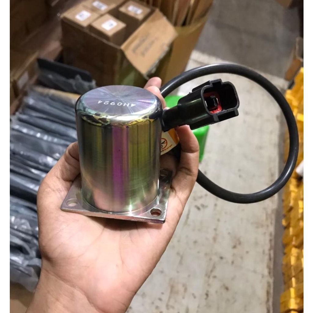 โซลินอยด์คอนโทรล ปั๊มหลัก โคมัตสุ KOMATSU PC200-5 ,PC200-3, PC100-5 ,PC120-5 ,PC120-3, PC200-6 ...