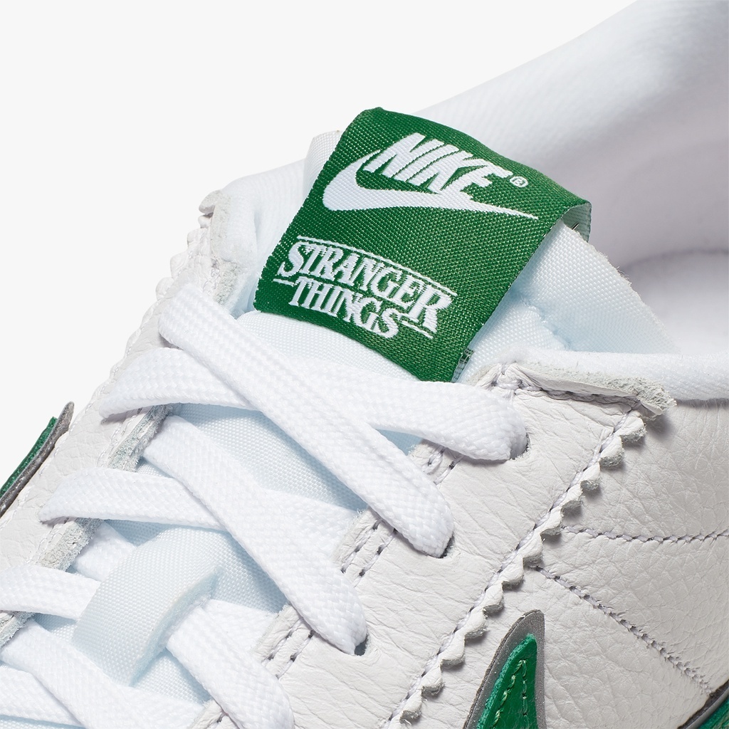 Sepatu Sneakers Nike Cortez Stranger Things Hawkins High School ...