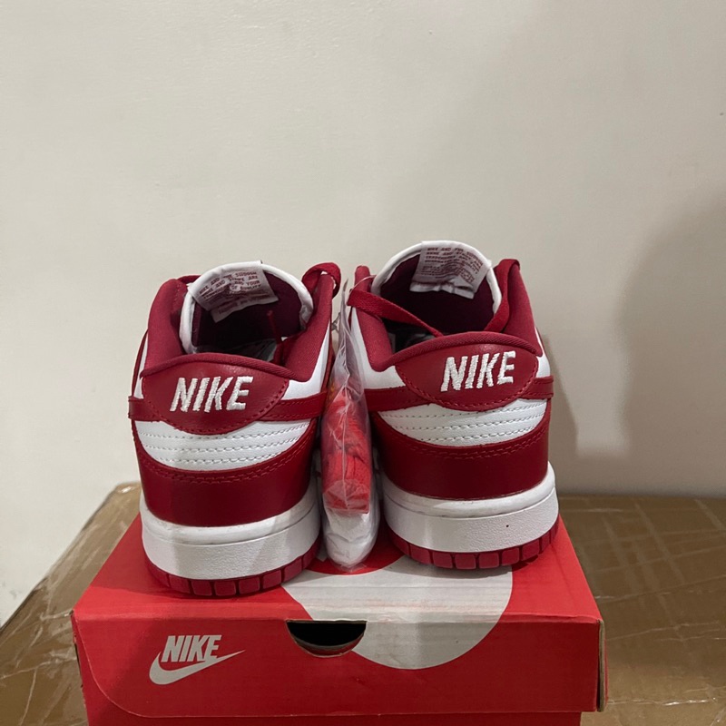 Nike Dunk Low `University Red' (ไซส์ชายและหญิง) รองเท้า free shipping ...