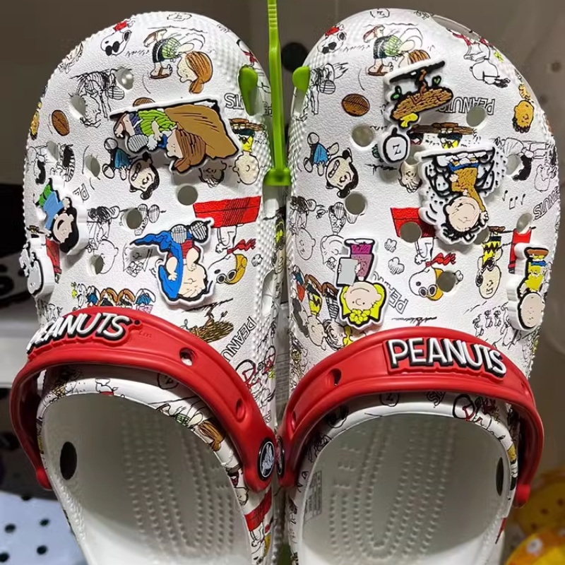 รองเท้า crocs แท้ peanuts clog รองเท้าชายหาด กันลื่น น้ําหนักเบา สไตล์ ...