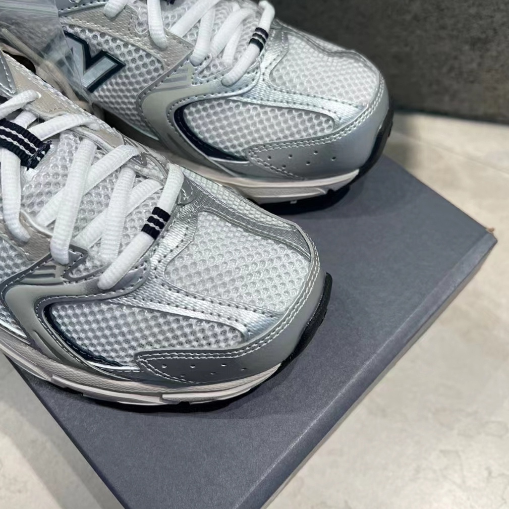 New Balance NB 530 Vintage Shock Absorbing ทนทานกีฬาลำลองวิ่ง Unisex สี ...