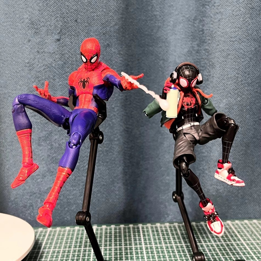 ฟิกเกอร์ Spider-Man Parallel Universe Peter Parker KO Deluxe Edition ...