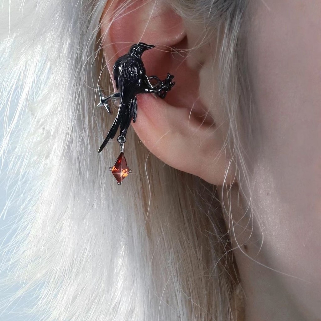 ใหม่ Red Diamond Raven Series Original Non-Pierced Ear Cuff Black Crow ...