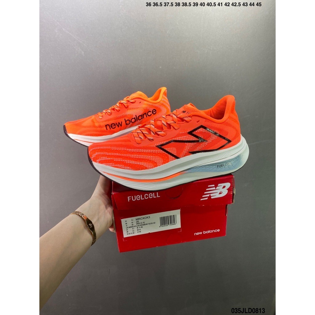 New Balance FuelCell SuperComp Trainer V4 รองเท้าวิ่งกีฬาน้ำหนักเบา คอ ...