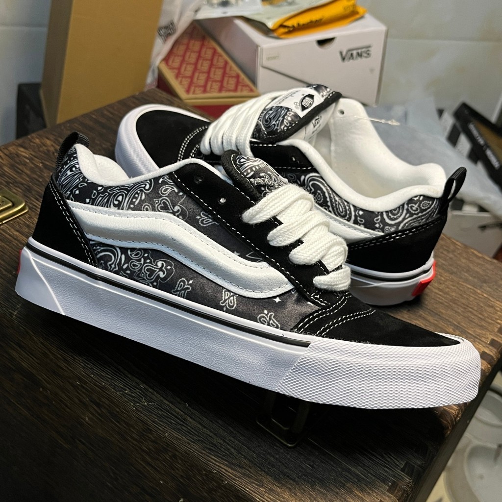 Vans Knu Skool Cashew Flower Stitching รองเท้าผ้าใบลำลองไม่หุ้มข้อต่ำ ...