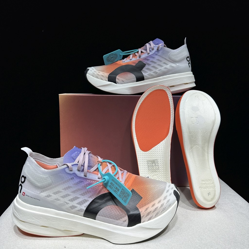 รองเท้าวิ่ง ON Running ON cloudboom Strike สำหรับผู้ชายและผู้หญิง ...