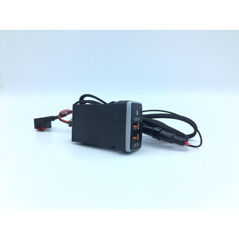 เชื่อมต่อในรถยนต์ บลูทูธรถยนต์ เบ้า USB Quick charge Max 3.0 x 2 USB ...