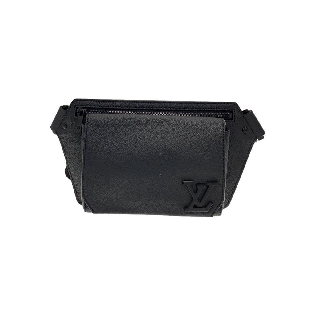 Louis VUITTON กระเป๋าคาดเอว Takeoff Sling _ LV Aerogram BLK Body ...