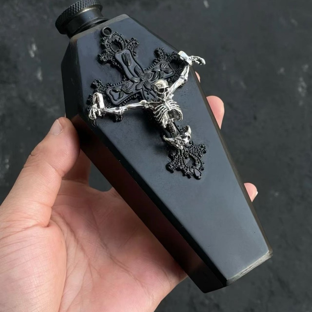 Original Gothic ยุคกลางเอเชียวัฒนธรรม Skeleton Man Cross Magic Happy Flask ตกแต่งสาวร้อน y2k ...