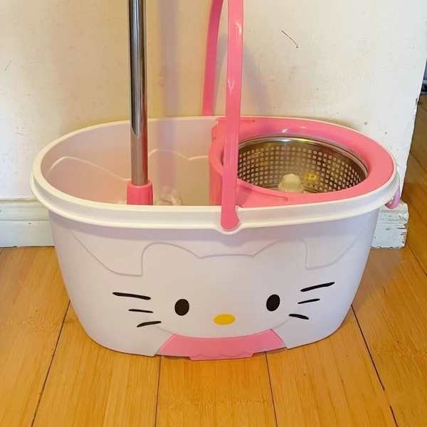ไม้ถูพื้นแบบรีดน้ำ ไม้ถูพื้นรีดน้ำ Hello Kitty Mop Bucket หมุน Mop ...
