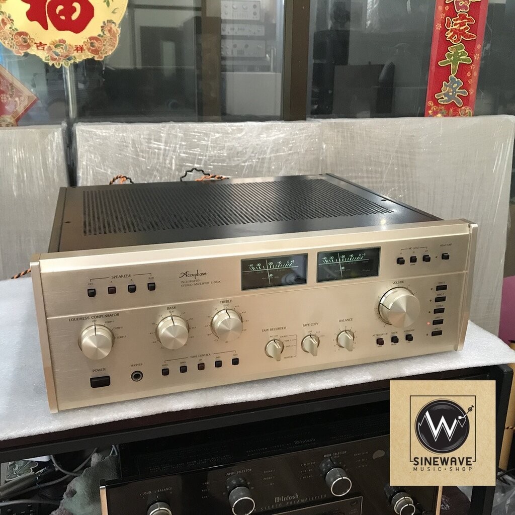 Integrated Amp ยี่ห้อ Accuphase รุ่น E-303X (Made in Japan) ไฟ 220Volts ...