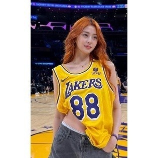 เสื้อกีฬาบาสเก็ตบอล ลายทีม lakers Le Sserafim | Shopee Thailand