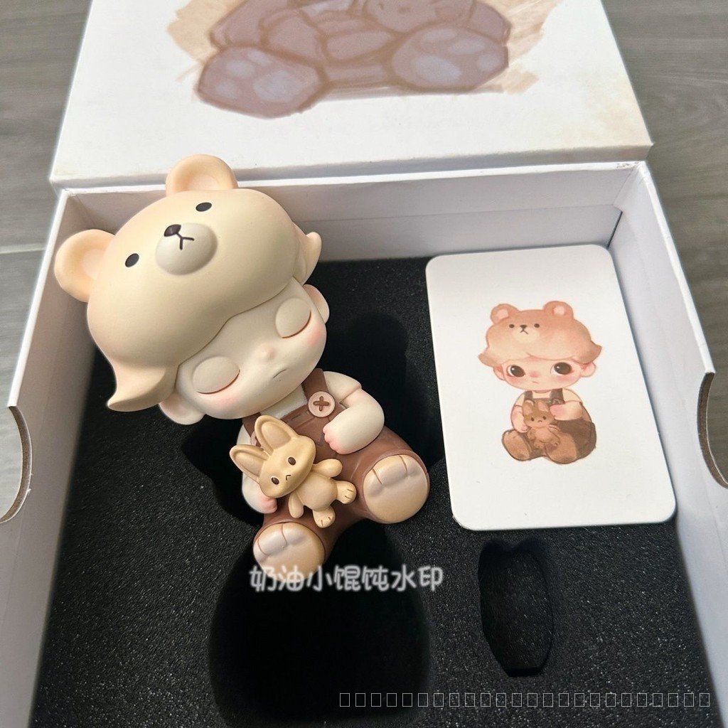 Pop mart Hand-Made Decorative Model Mystery Box pop mart Dimoo Hug Bear ...