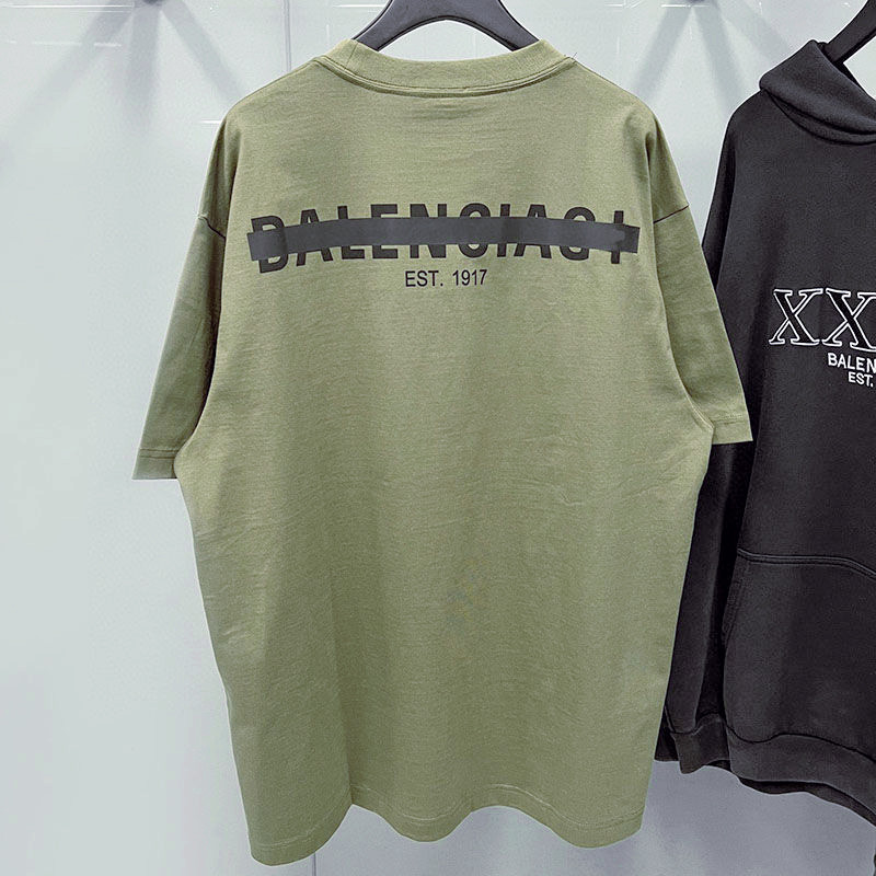 Balen ใหม่ตัวอักษรพิมพ์เสื้อยืดแขนสั้นหลวม Unisex | Shopee Thailand