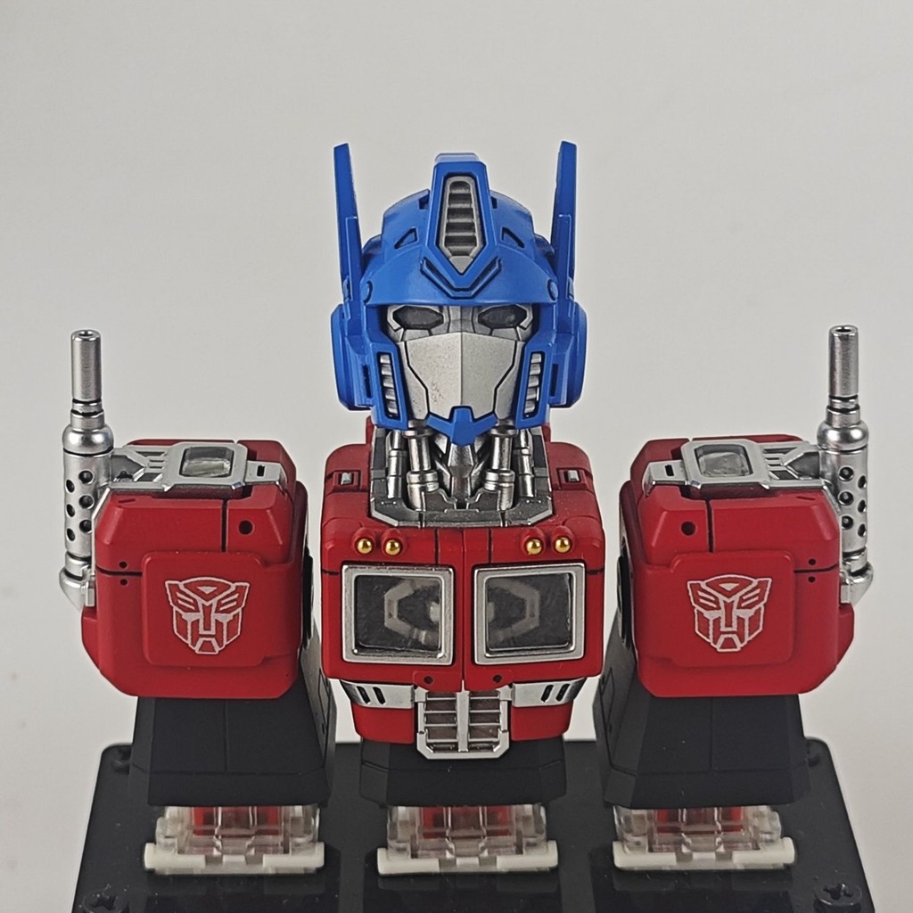 Red Heresy Gundam Optimus Prime Keycap Unicorn Gundam Keycap Creative ...