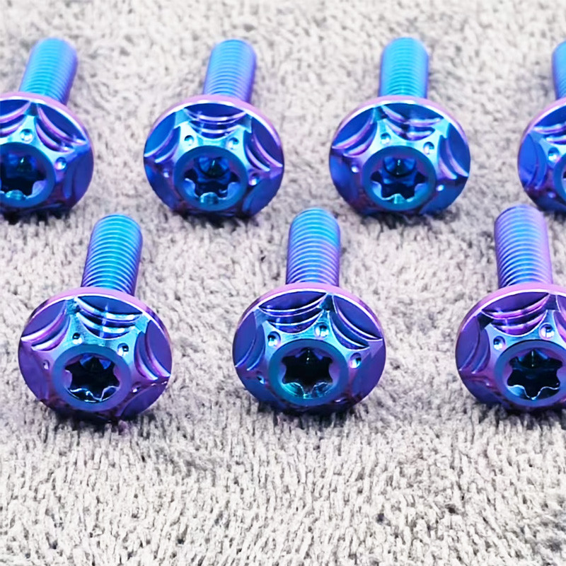 Gr5/tc4 รถจักรยานยนต์ CNC สกรูโลหะผสมไทเทเนียม M4 สกรูกระจกบังลมหน้ารถจักรยานยนต์ สกรูตัวถัง ...