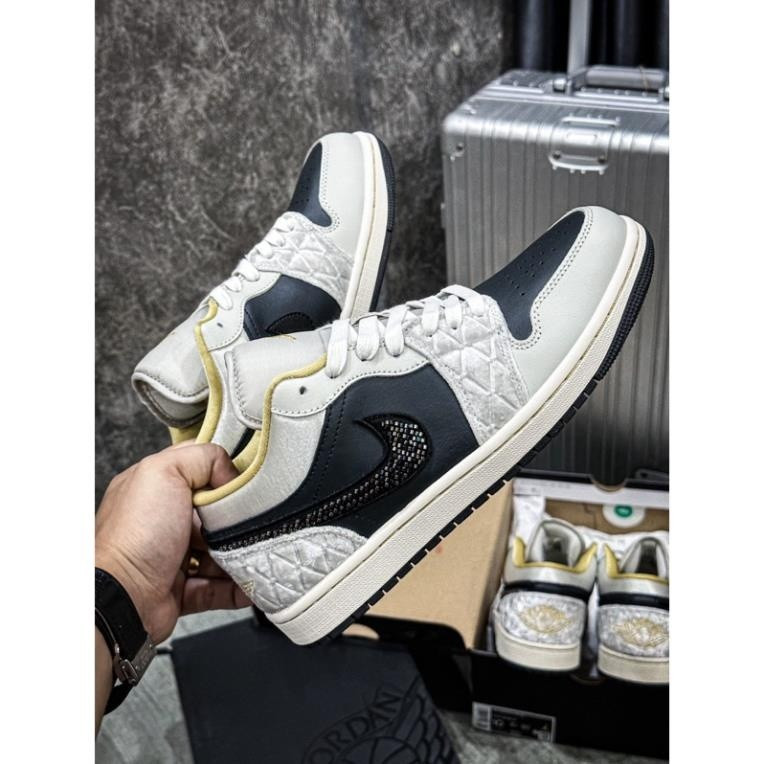 รองเท้าบู๊ตหุ้มข้อ | รองเท้า Jordan 1 Low Bead Cyclone Premium | Shopee ...
