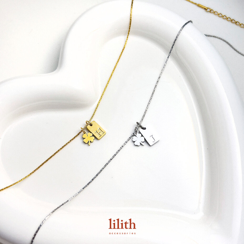 Lilith - Square letter charm w/clover necklace (gold) สร้อยคอ จี้อักษร ...