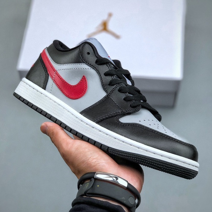 รองเท้ากีฬา Air Jordan 1 Low AJ1 DC0774-062 | Shopee Thailand