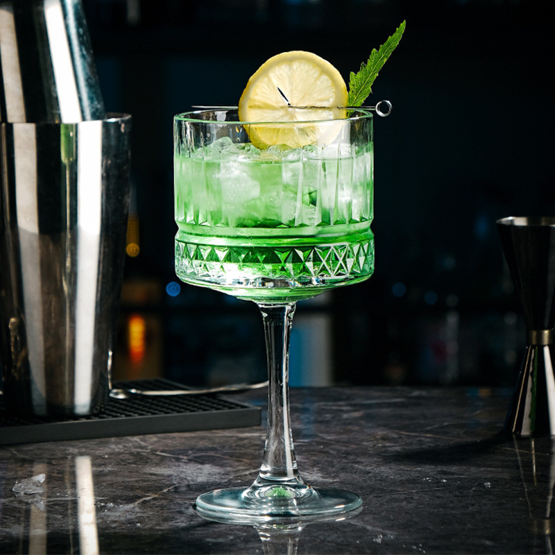 Creative Goblet แก ้ วค ็ อกเทล Retro แกะสลักคลาสสิก Martini แก ้ วบาร ...