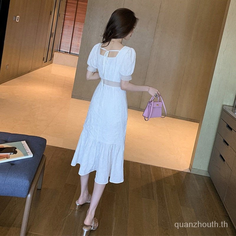 2024 อารมณ ์ สีขาวสแควร ์ คอความยาวกลางแคบเอว Fishtail กระโปรงเกาหลีรุ ...